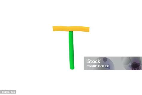 다채로운 알파벳 T 플라스 티 신 흰색 배경에 고립 된에서 만든 개념에 대한 스톡 사진 및 기타 이미지 개념 공예 교육 Istock