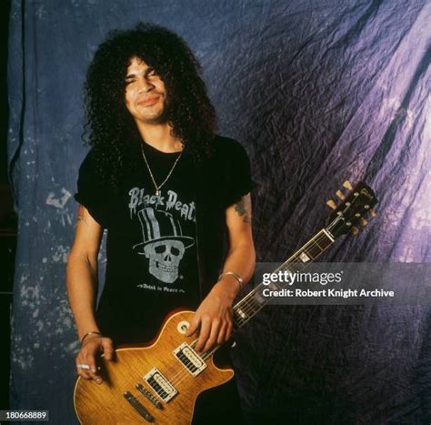 British Us Guitarist Slash Photos And Premium High Res Pictures Getty