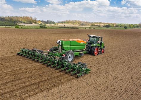 The New Precea Tcc Trailed Precision Air Seeder Sets The Standards In