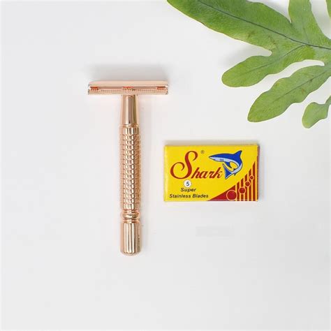 Mutiny Double Edge Safety Razor Rose Gold