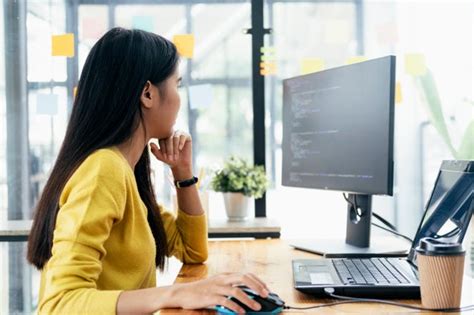 Help Profs Teach Stanfords Popular And Now Free Online Intro To