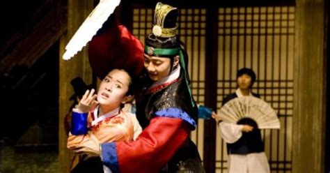 춘향전 스토리 국악 뮤지컬 미소 정동극장 명물
