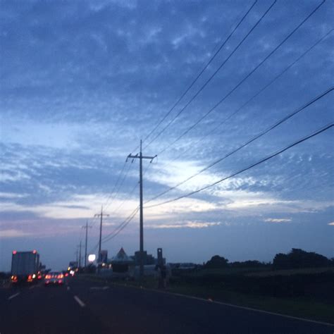 영원한 건 없다는 걸 잘 알면서도 영원하자고 말한다 그래서 이제는 영원보단 ‘오래 라는 단어가 더 좋다 7월의 제주 Keemwnsl On Tumblr