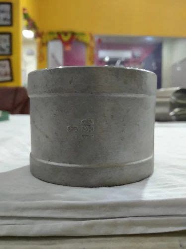 Stainless Steel Full Ss 304 Female Threaded Socket Size 3 Inch At Rs