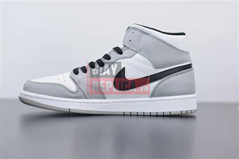 Giày Nike Air Jordan 1 Mid Light Smoke Grey Like Auth Giayreplicavn®