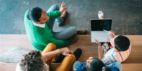 how to master day theming to improve your productivity clockwise