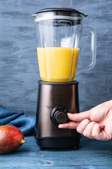 Mango Daiquiri Twist And Toast