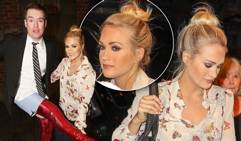 Carrie Underwood Enjoys Broadway Show After Face Injury