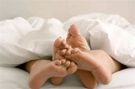 जल म हडकप कद न महल पलस अफसर क सथ कय SEX Panic in jail prisoner had sex with