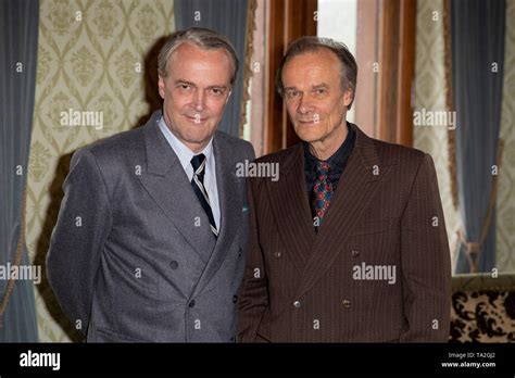 Sven Eric Bechtolf Und Edgar Selge Beim Wdr Fototermin Am Set Von