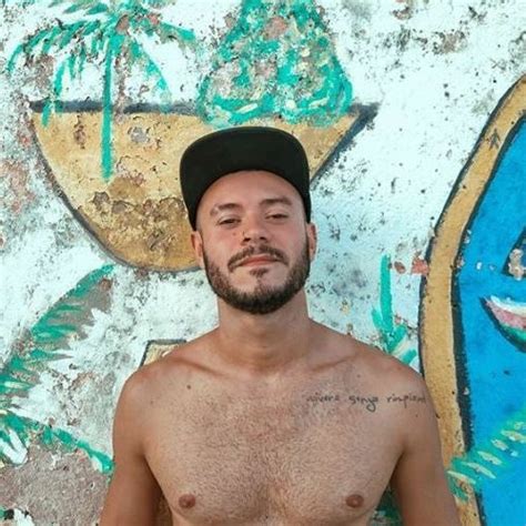 Stream Alisson Dias Music Listen To Songs Albums Playlists For Free