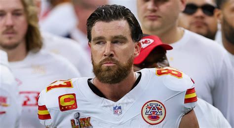 The Entire Internet Is Destroying Chiefs Te Travis Kelce For Dirty