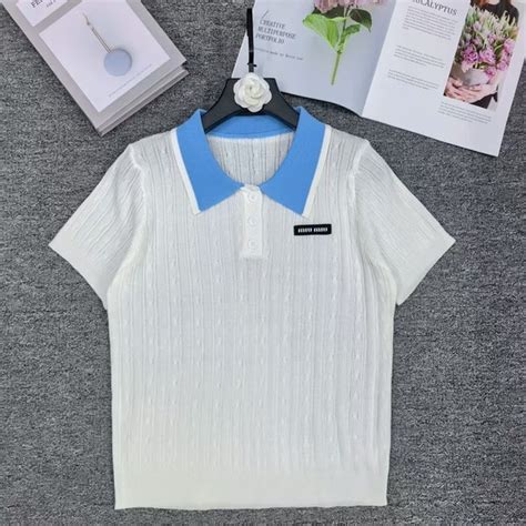 Поло Женский Miu Miu белый Короткий размер 46 Поликоттон Логотип облегающий Повседневный Китай