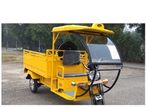 Garud E Riksha Loader At ₹ 175000 E Rickshaw Loader In Raipur Id 2853778248248