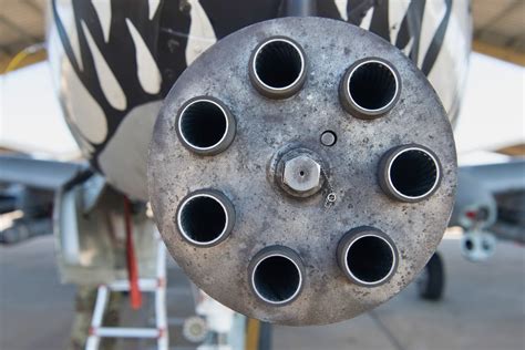 It Was A Miracle A Us Air Force A 10 Thunderbolt Ii Took Hundreds