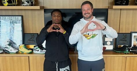 Oregon Up There For Touted Texas Rb Jakoby Dixon