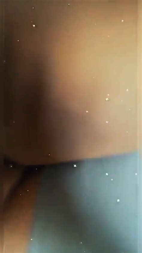 Huge Tit Black Woman Masturbating