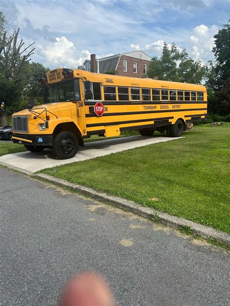 2001 Freightliner Fs65 Thomas Special Needs Bus With Lift Skoolie