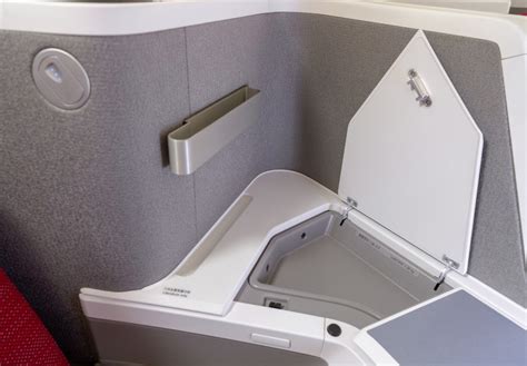 Thedesignair Hx A350 New Business Class Personal Stowage Space