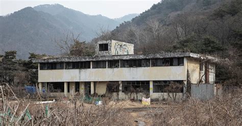 A Brutal Sex Trade Built For American Soldiers Korean Sex Workers For American Gis New York