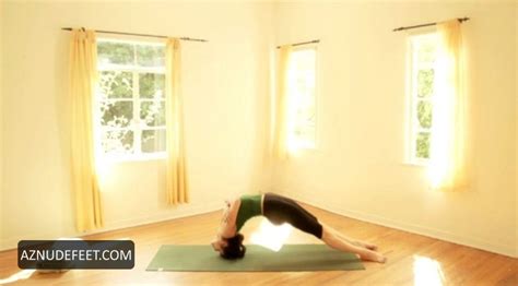 Sara Melson Feet Aznudefeet