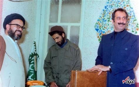 عکس سفر به ایران قدیم؛ داریوش فروهر در دفتر امام خمینی ره