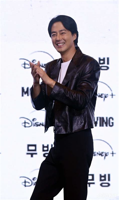 조인성 ‘무빙에서 만나요 포토 ｜스포츠동아