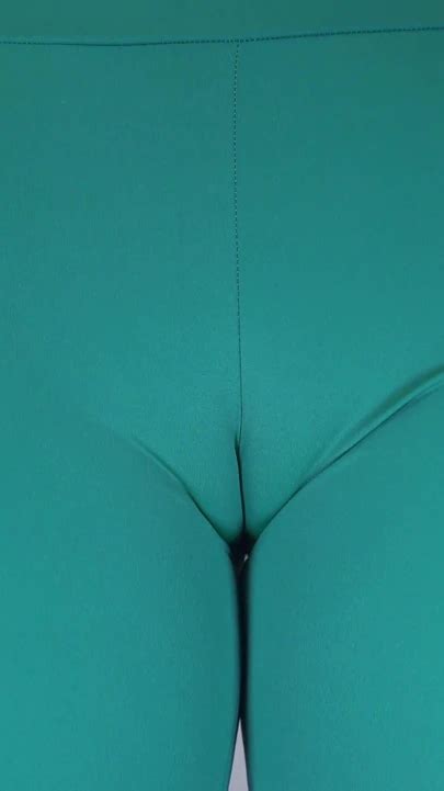 Epic Moment From Blonde Reveals Huge Camel Toe Pussy While Tight Shorts