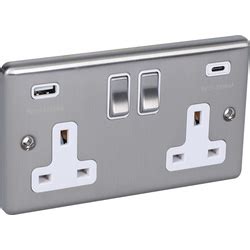 Wessex Brushed Steel White USB A C Type Switched Socket Gang A Toolstation