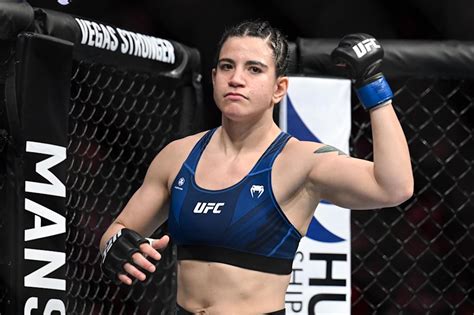 Photos Ailin Perez Through The Years Yahoo Sport