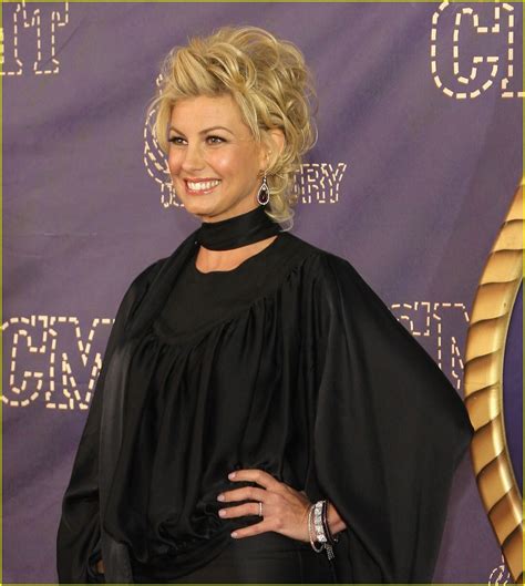 Faith Hill Cmt Music Awards 2008 Photo 1065751 Photos Just Jared