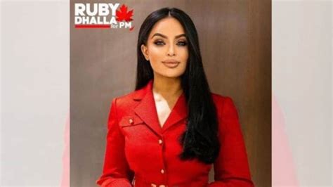 Who Is Ruby Dhalla Indian Origin Leader In Race To Be Canadas Pm मॉडेलिंग ते पंतप्रधान पदाच्या