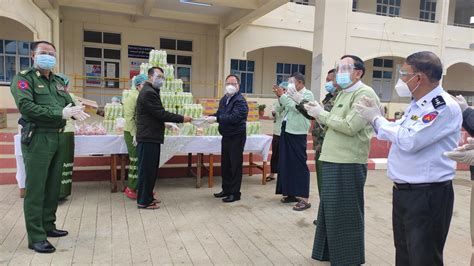 ချင်းပြည်နယ် စီမံအုပ် ချုပ်ရေးကောင်စီဥက္ကဋ္ဌ ဦးငွန်ဆန်းအောင်၊ အနောက်မ