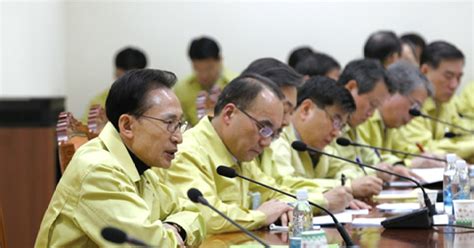 [경제부처 24시] 김정일 사망 이후 관가 풍경