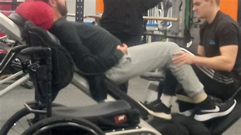 Un Excanterano Del Arsenal Daniel Cain Tetrapléjico A Los 23 Años Después De Que Le Echaran