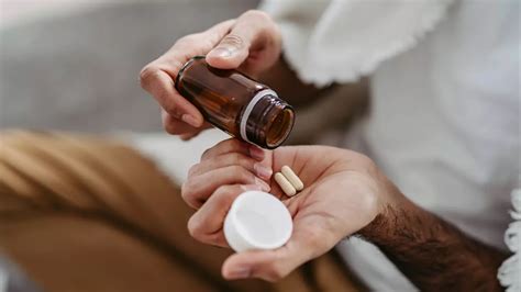 Woman Who Fell Through Window Trying To Break Into House Comes Forward On This Morning