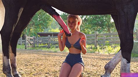 【ﾋﾞｸﾝﾋﾞｸﾝ】馬の調教師のお姉さん、うっかりフル勃起させてしまう（動画あり） ポッカキットポッカキット