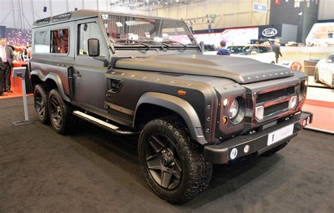 Mercedes Benz G Class Vs Land Rover Defender Vehicles