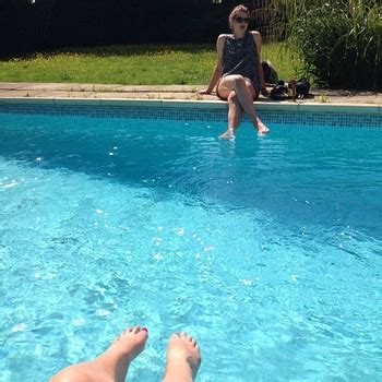 Emer Kenny Feet Aznudefeet