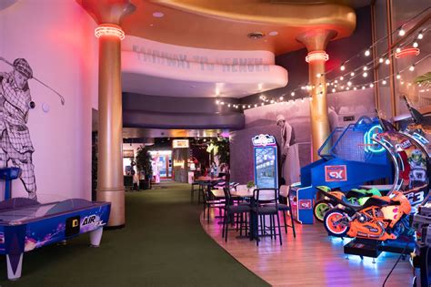 Holey Moley Golf Club Things To Do In Houston Tx