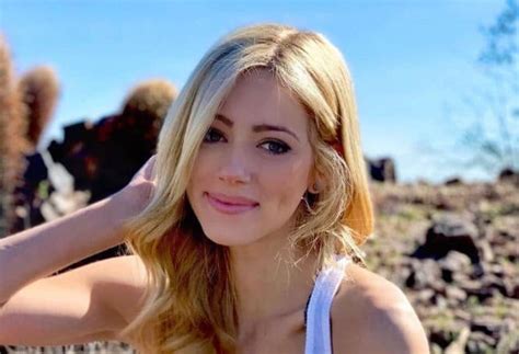 Tyler Posey Bio Wiki Net Worth Girlfriend Wife Age Height