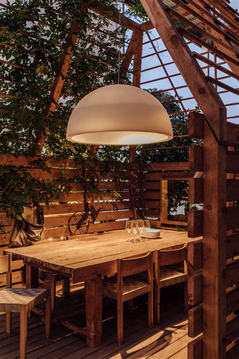 Longhouse By Partners Hill Spans 110 Metres Across Australian Bushland