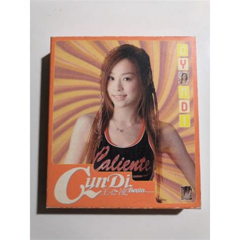 【春嬌二手cd】｜品相佳｜王心凌 Begin 超值回饋版 Cdvcd 附歌詞本5張寫真卡 蝦皮購物