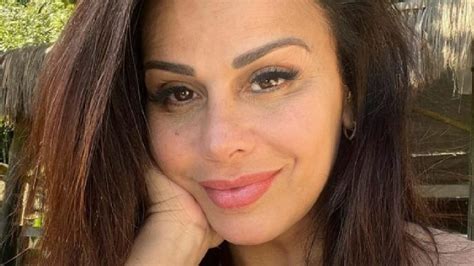 Viviane Araújo Mostra Foto Inédita Com O Filho Recém Nascido Joaquim