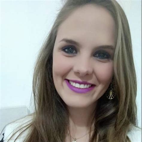 Luana Uberti Trintei E Nada Mudou Portuguese Podcast Download And Listen Free On Jiosaavn