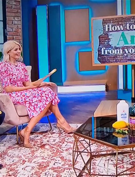 Holly Willoughby 16 05 2023 R Celebshoeplay