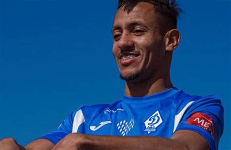 Mercato Mohamed Azzi Signe En Russie