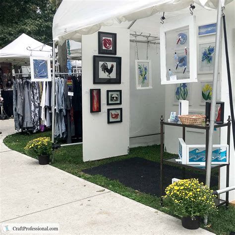 Art Show Display Ideas To Show Paintings Prints In A Craft Booth
