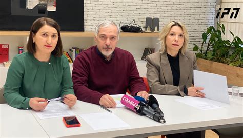 სანდრო ბარამიძე ანდრო ჭიჭინაძის ონისე ცხადაძისა და 9 პირის საქმეზე საქმეში არ არსებობს