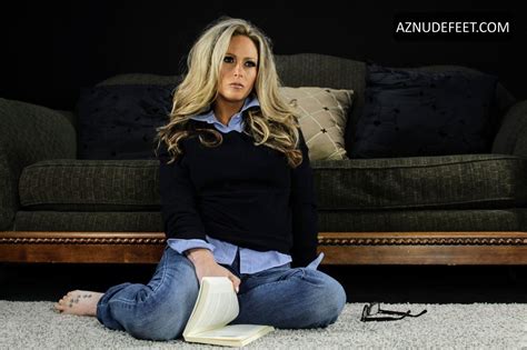 Anne Reardon Feet Aznudefeet